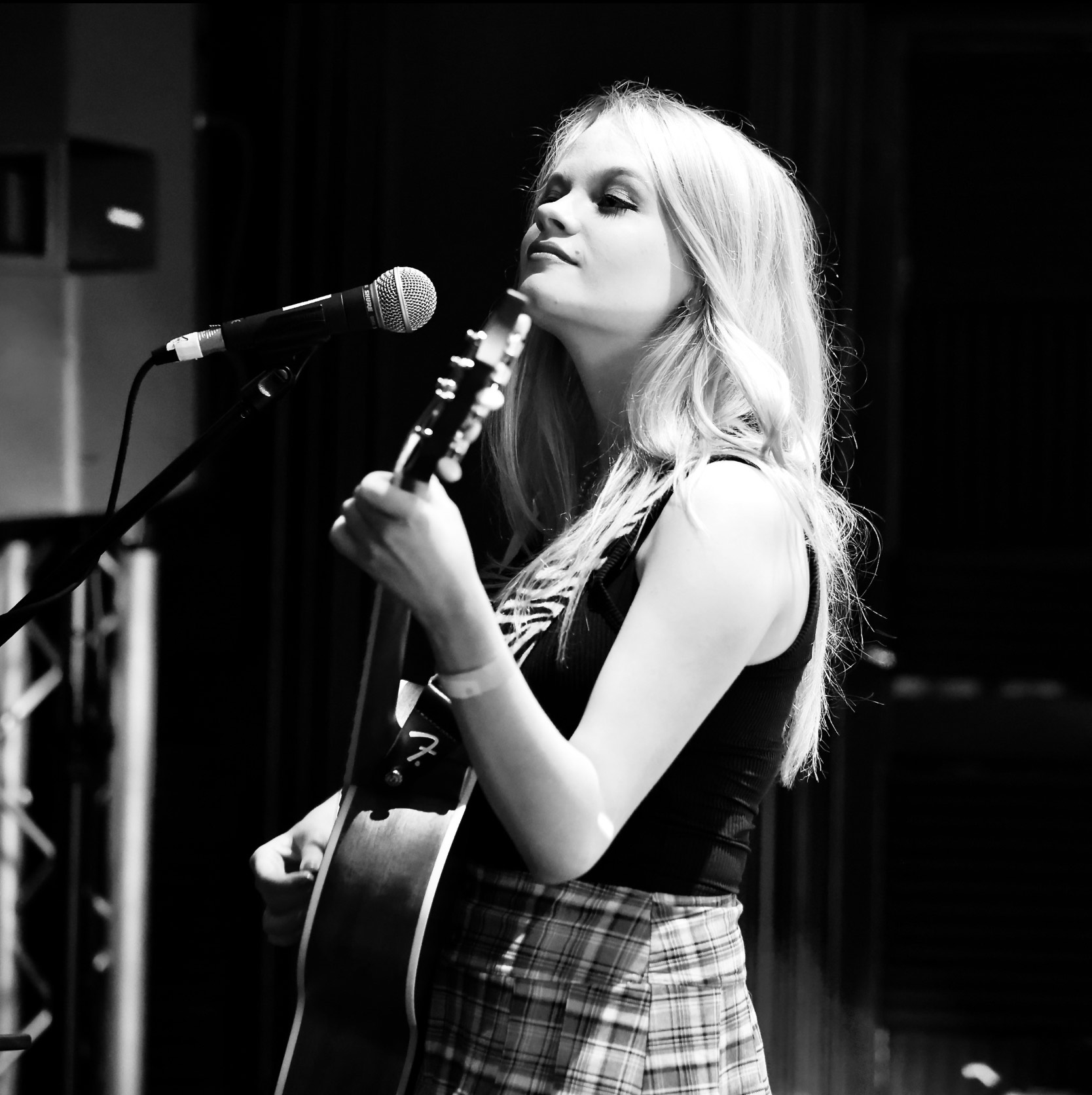 Grace Calver – Addicted – Edge of Arcady